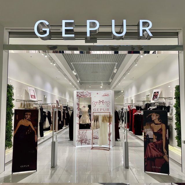 Магазин Gepur у ТРЦ Ocean Plaza Київ