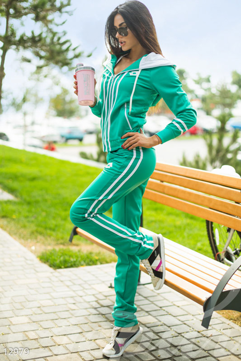 Костюм для спорта с полосками (№ 12979) ♡ Gepur - women clothes store