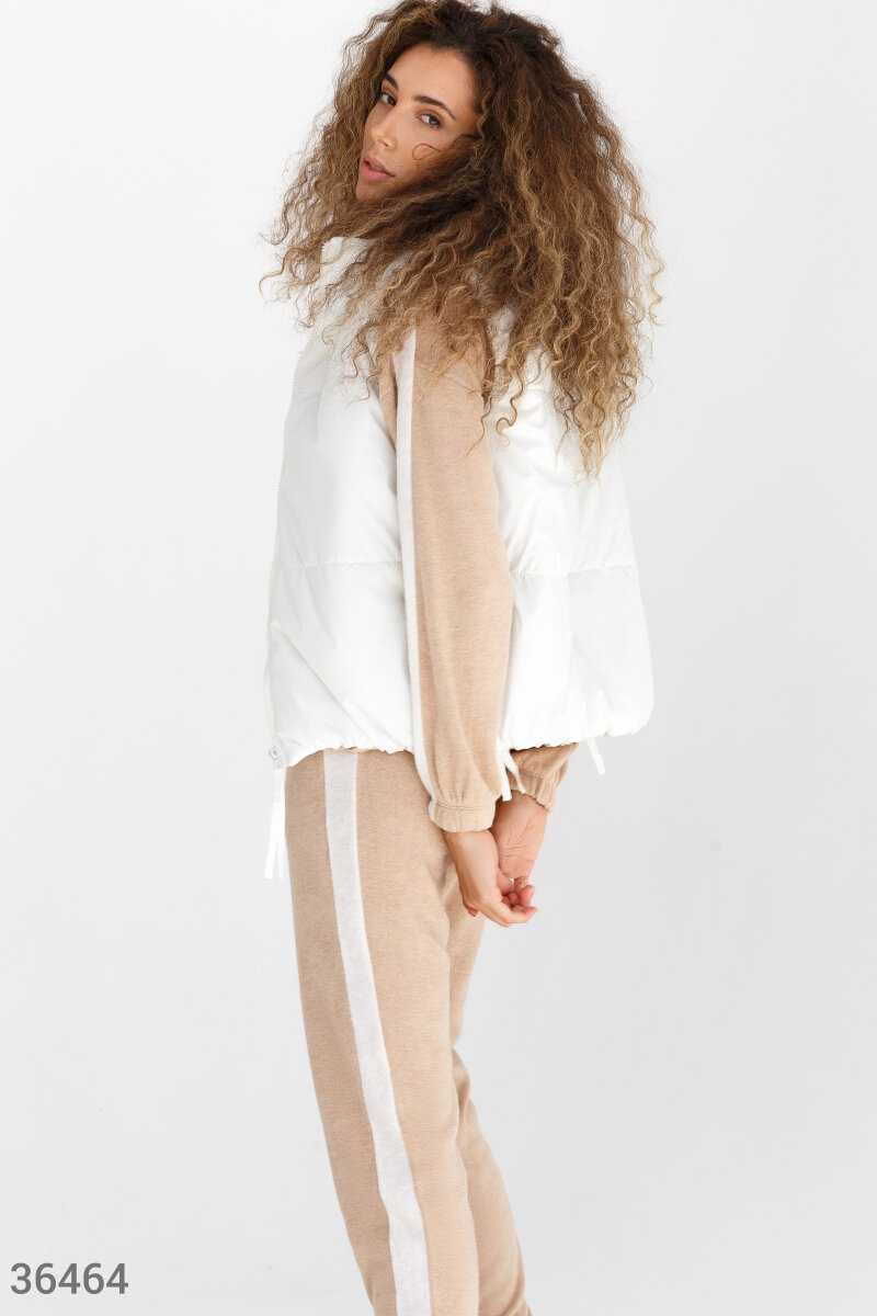 Утепленный белый жилет (арт. 36464) ♡ интернет-магазин Gepur